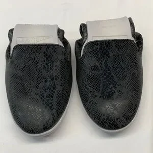 Kruzers | Shoes | Kruzers By Fit Kicks Foldable Shoes Flats Black Snake ...